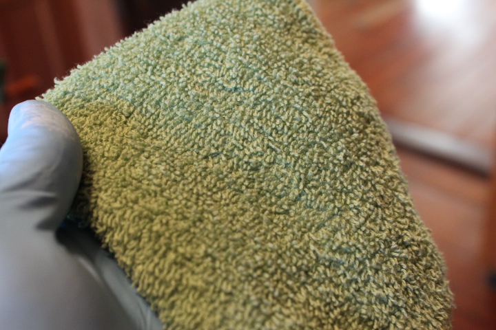 Christmas: How to Decorate A Mantel – Kevin Lee Jacobs