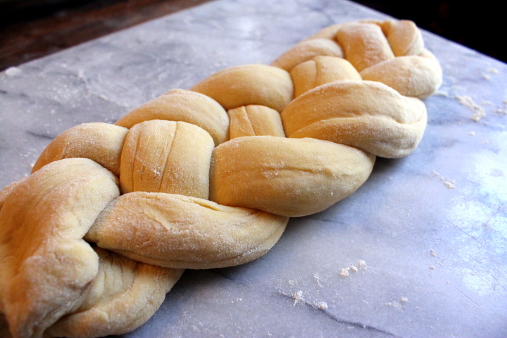 Heavenly Challah (egg bread) – Kevin Lee Jacobs