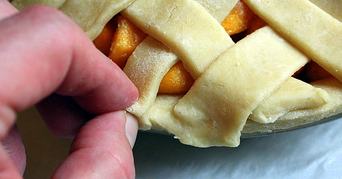 How I Make a Lattice (Woven) Pie Crust – Kevin Lee Jacobs