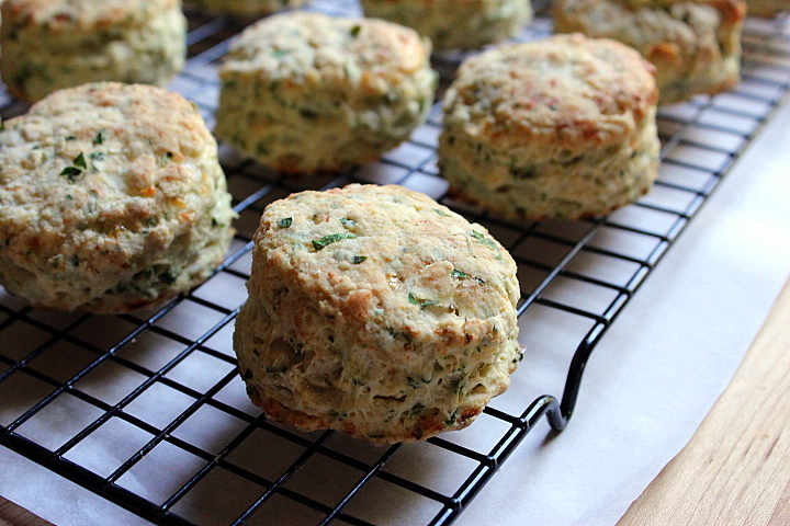 Herbed Cottage Cheese Biscuits – Kevin Lee Jacobs