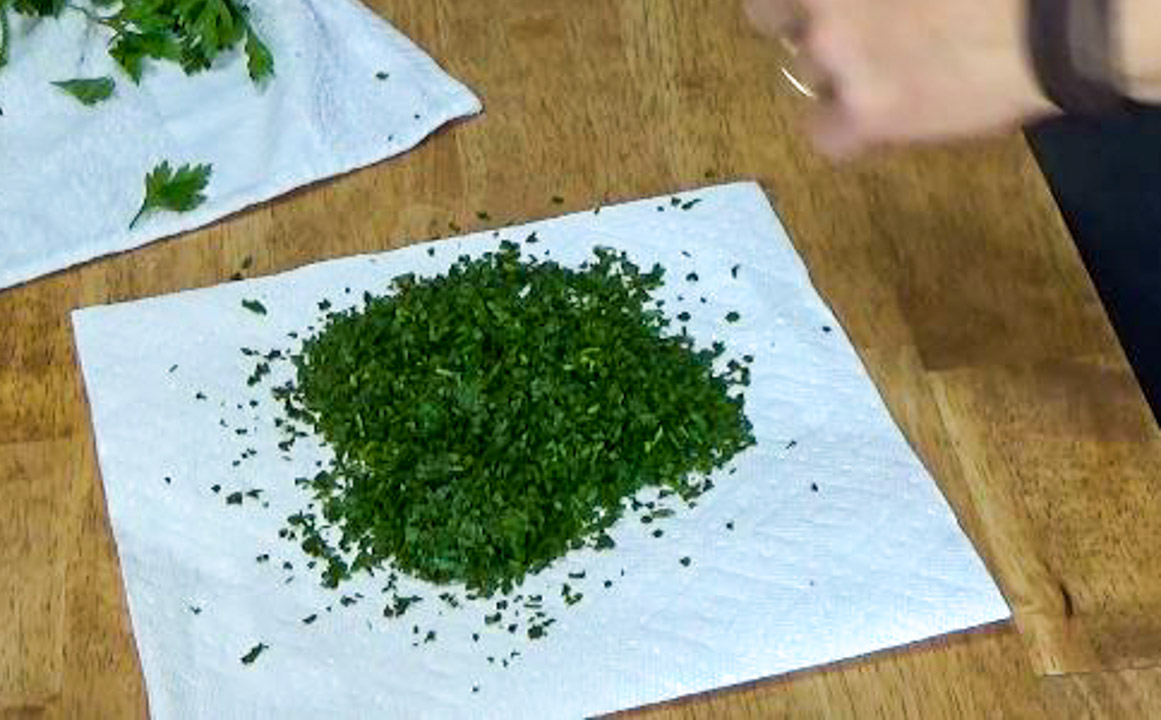 How to Dry Parsley in the Oven – Kevin Lee Jacobs