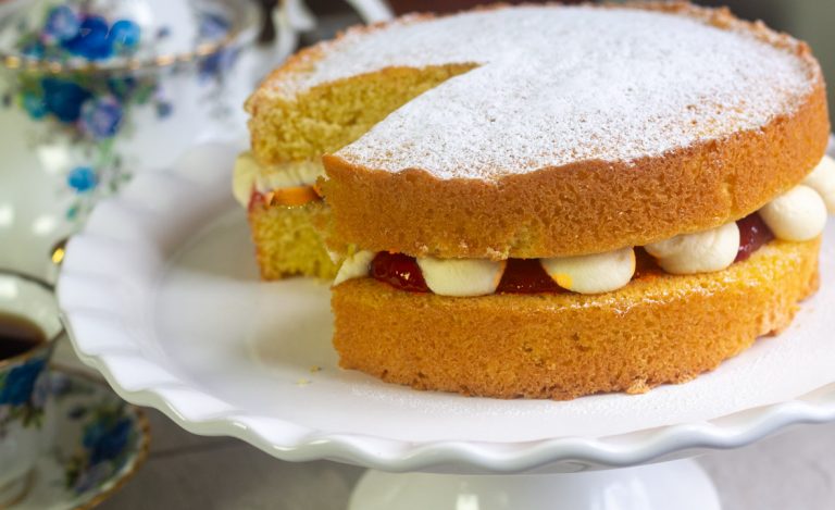 Victoria Sandwich Cake – Kevin Lee Jacobs